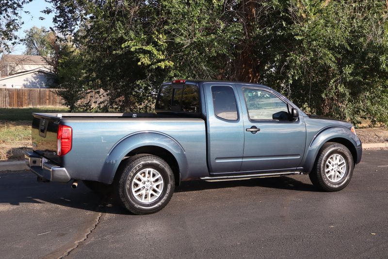 2015 Nissan Frontier Photos
