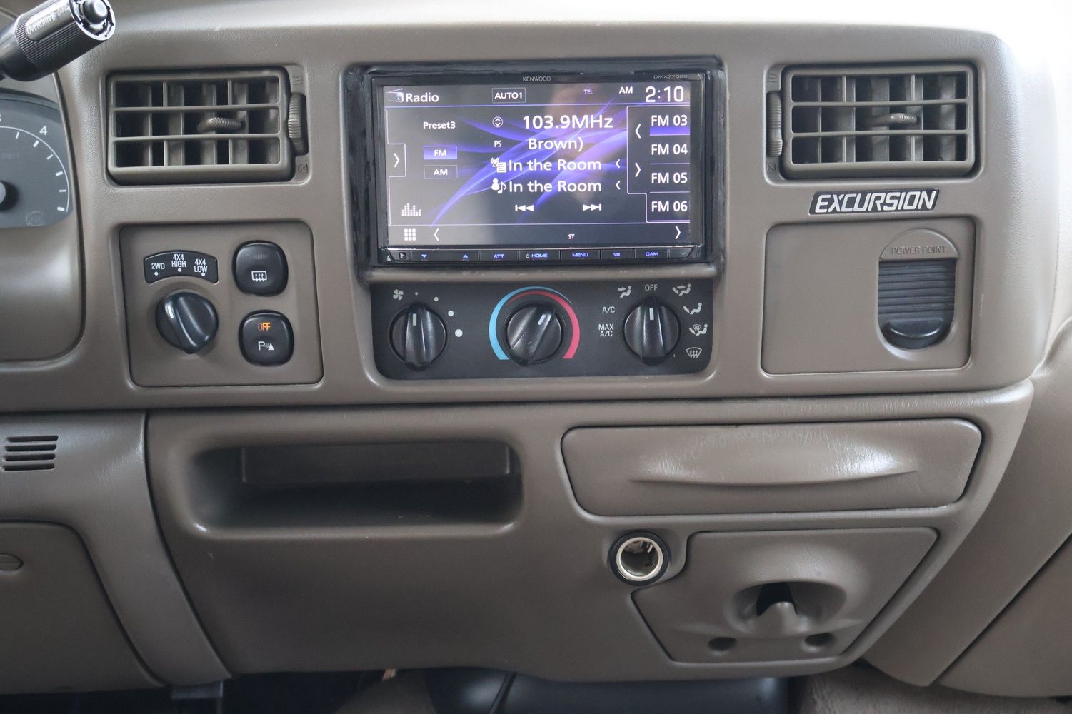 2001 Ford Excursion Limited | Victory Motors of Colorado