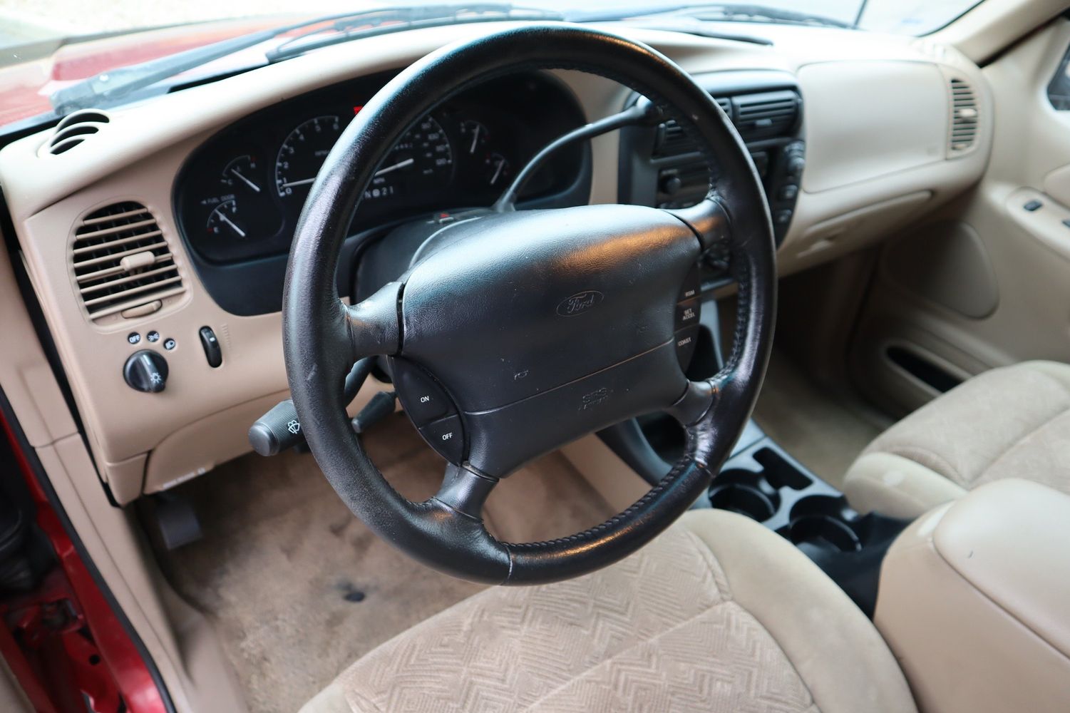 1998 Ford Explorer XLT | Victory Motors of Colorado