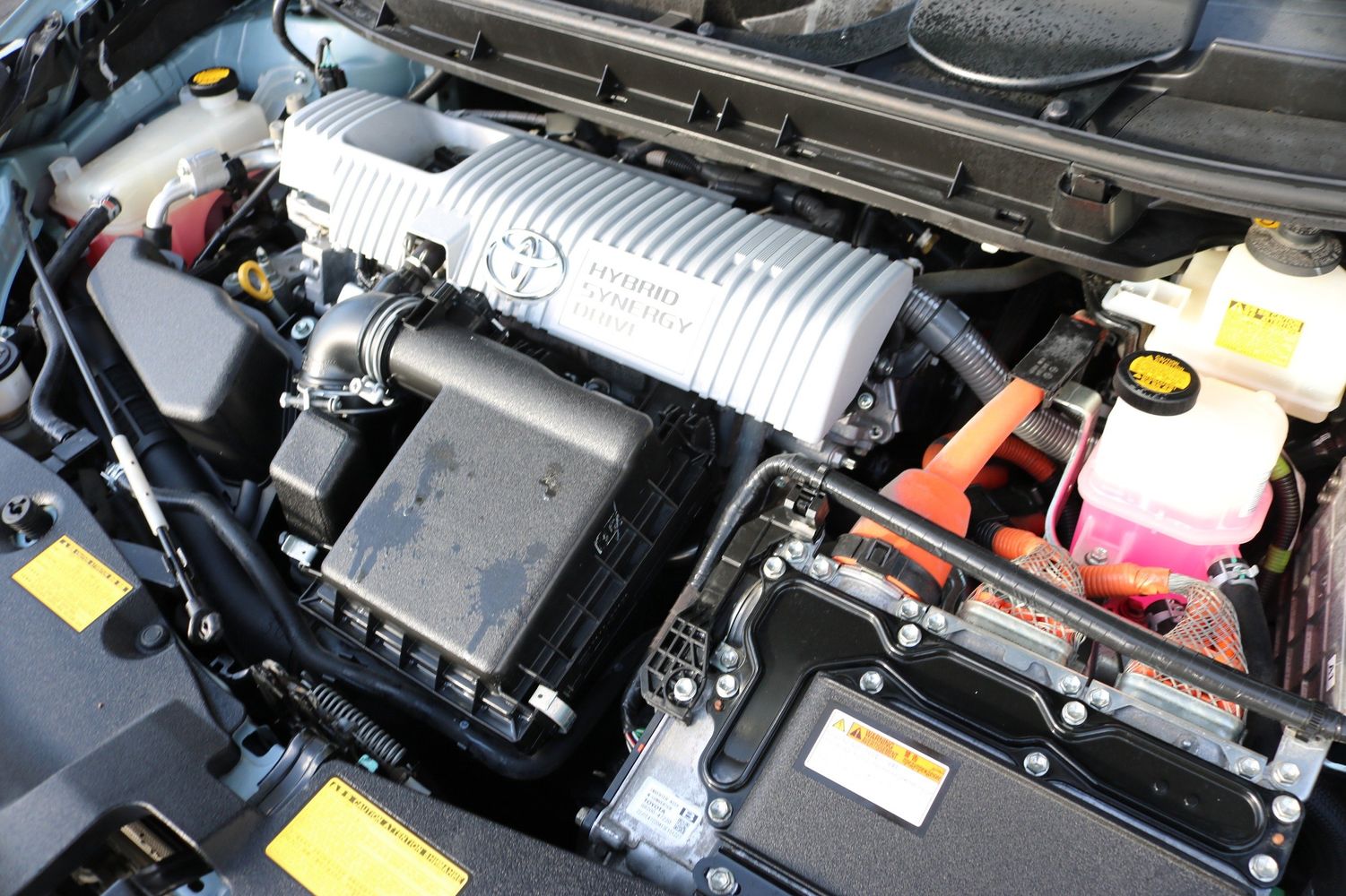 2013 Toyota Prius v Three | Victory Motors of Colorado