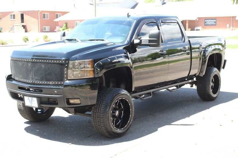 2008 Chevrolet Silverado 2500HD Photos