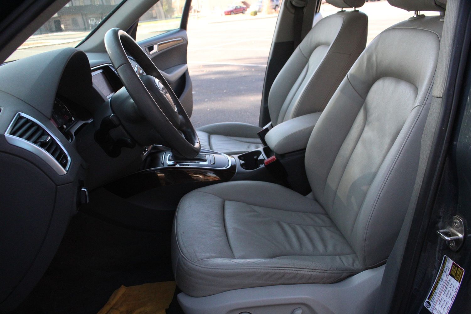 2011 Audi Q5 2.0T quattro Premium | Victory Motors of Colorado