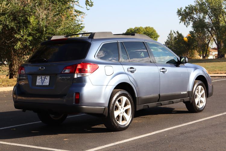 2013 Subaru Outback 2.5i Premium | Victory Motors of Colorado