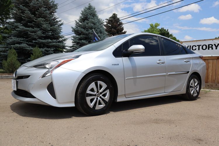2018 Toyota Prius Two | Victory Motors of Colorado