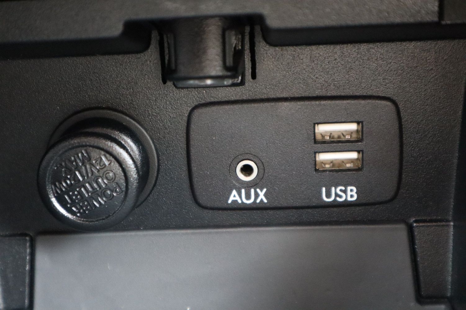 2016 Subaru Outback 2.5i Premium | Victory Motors of Colorado