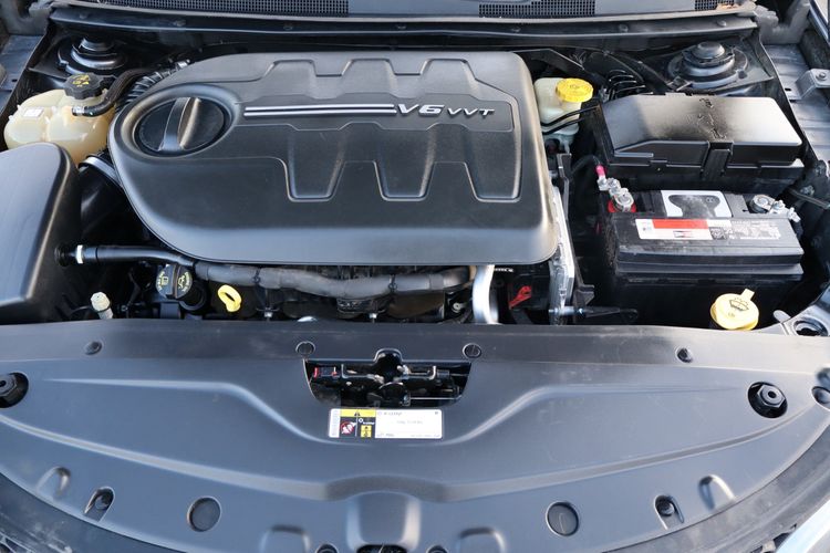 2015 Chrysler 200 C | Victory Motors of Colorado