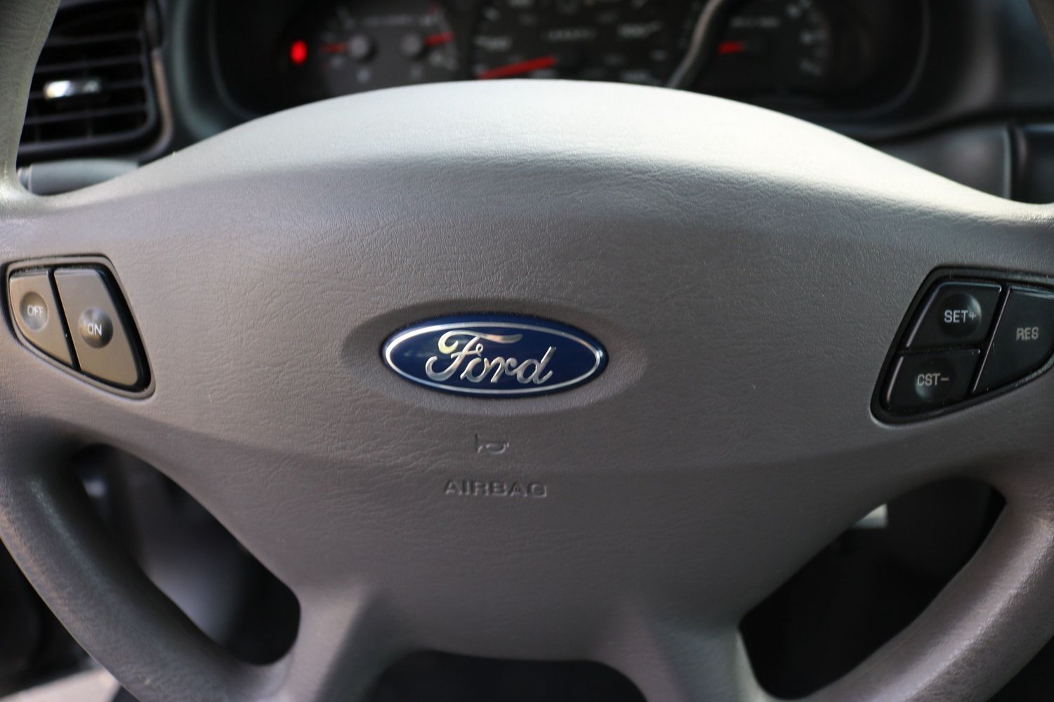 2002 Ford Taurus SE | Victory Motors of Colorado