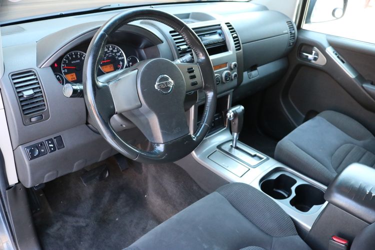 2005 Nissan Pathfinder SE | Victory Motors of Colorado