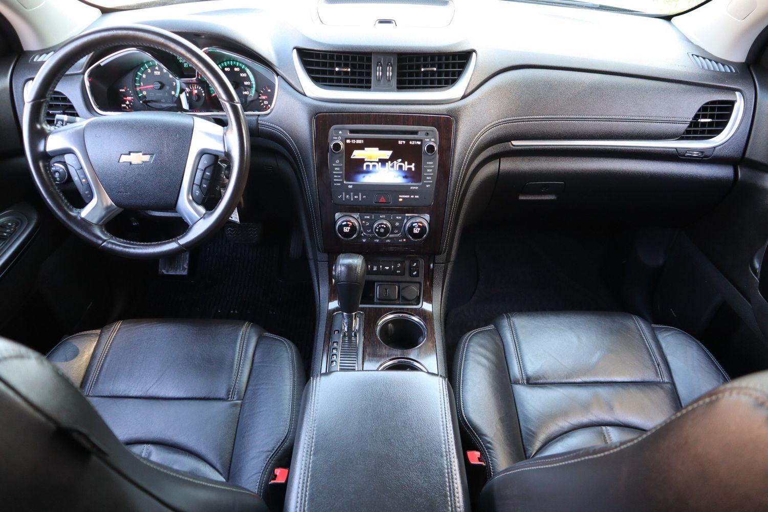 2016 Chevrolet Traverse LT | Victory Motors of Colorado
