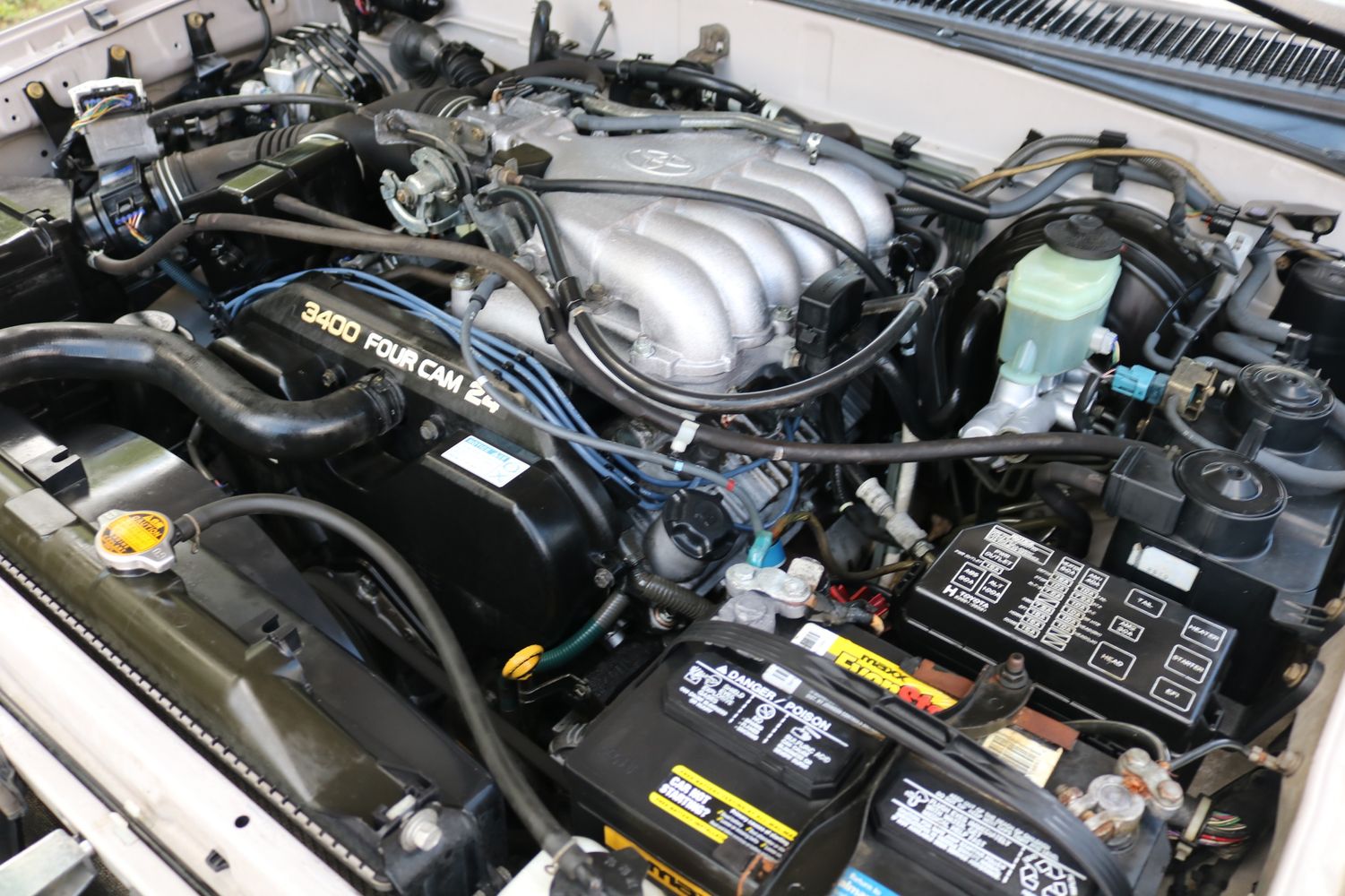 1998 Toyota 4Runner SR5 | Victory Motors of Colorado