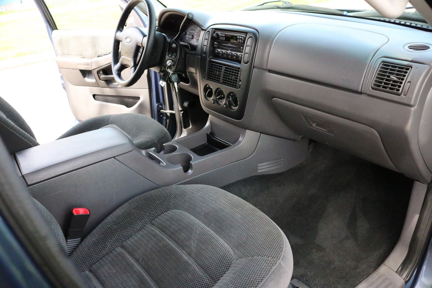 2002 Ford Explorer XLT | Victory Motors of Colorado