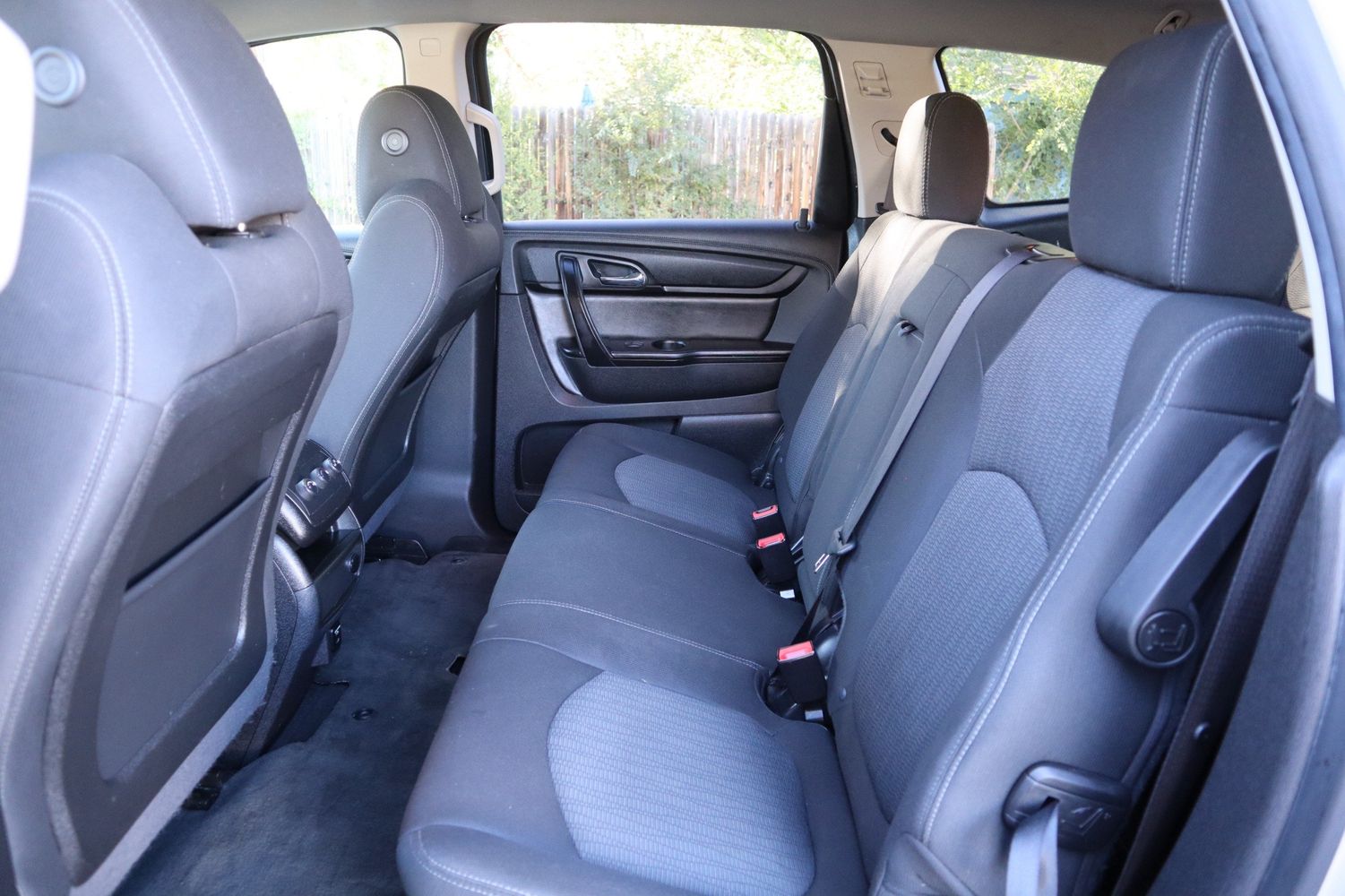 2016 Chevrolet Traverse LT | Victory Motors of Colorado