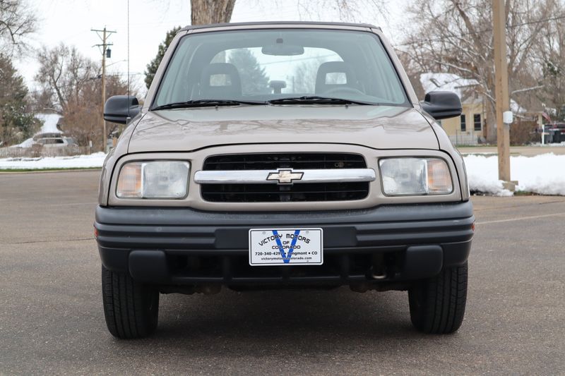 2002 Chevrolet Tracker Photos