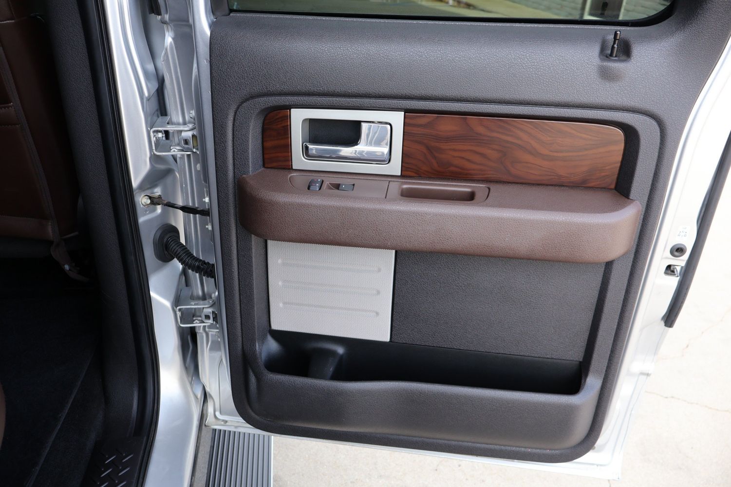 2010 Ford F-150 Platinum | Victory Motors of Colorado