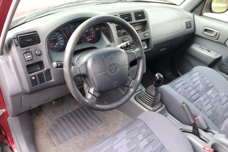 1997 Toyota RAV4 AWD | Victory Motors of Colorado