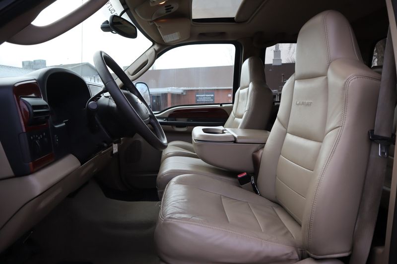 2005 Ford F-350 Super Duty Photos