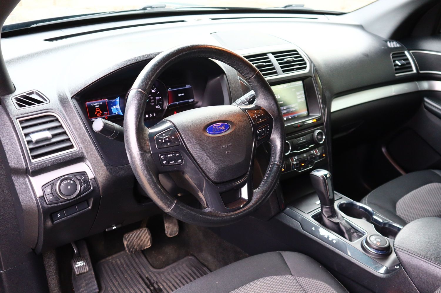 2016 Ford Explorer XLT | Victory Motors of Colorado