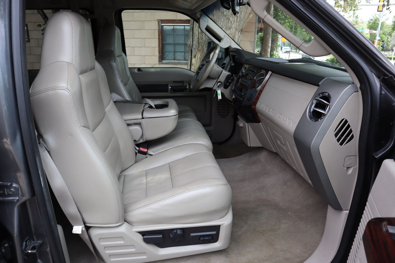 2008 Ford F-250 Super Duty Lariat | Victory Motors of Colorado