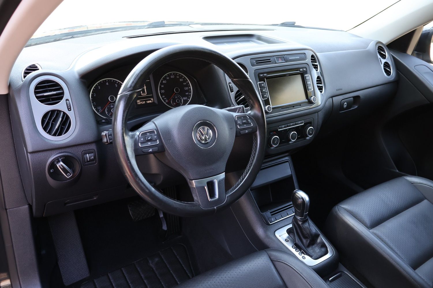 2012 Volkswagen Tiguan SE 4Motion | Victory Motors of Colorado