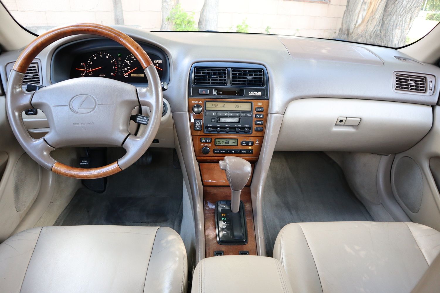 2001 Lexus ES 300 Base | Victory Motors of Colorado