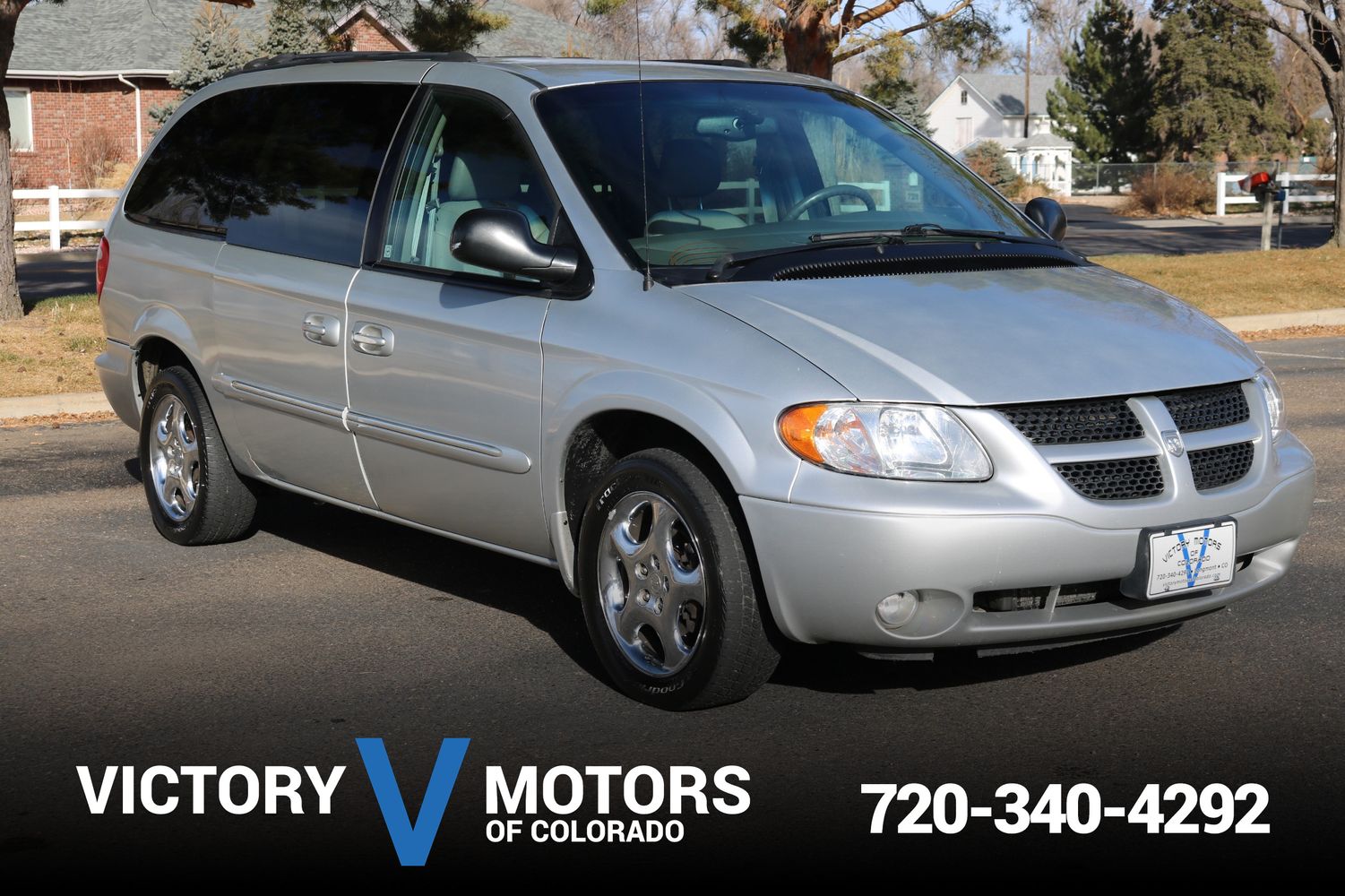 2001 Dodge Grand Caravan ES | Victory Motors of Colorado