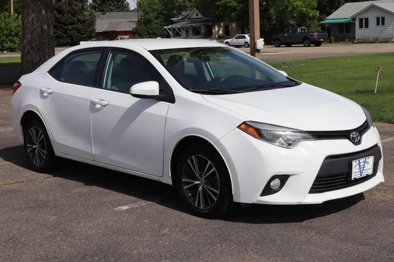 2016 Toyota Corolla Photos