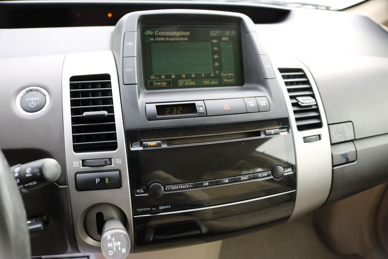 2005 Toyota Prius Photos