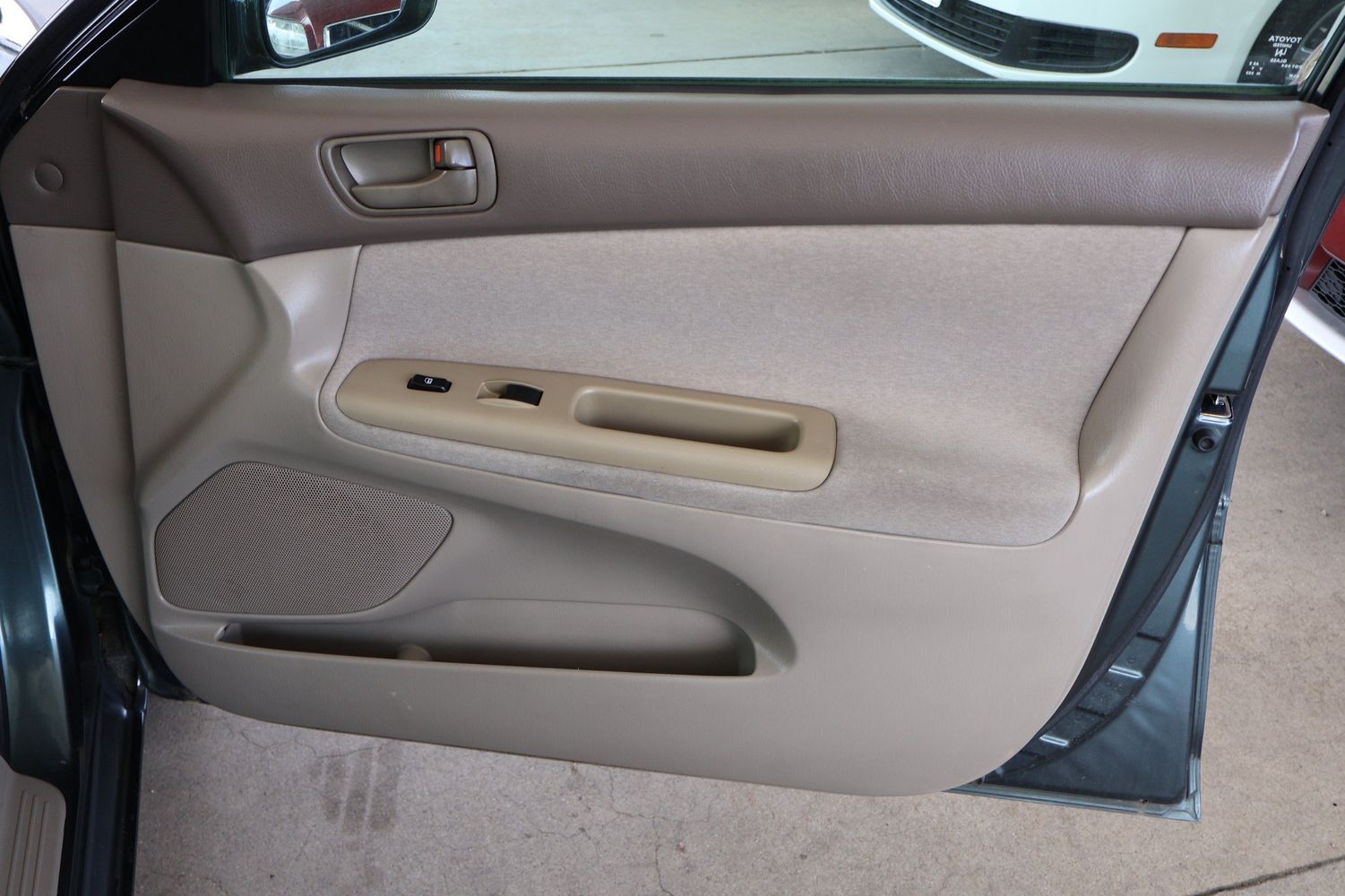 2002 Toyota Camry SE | Victory Motors of Colorado