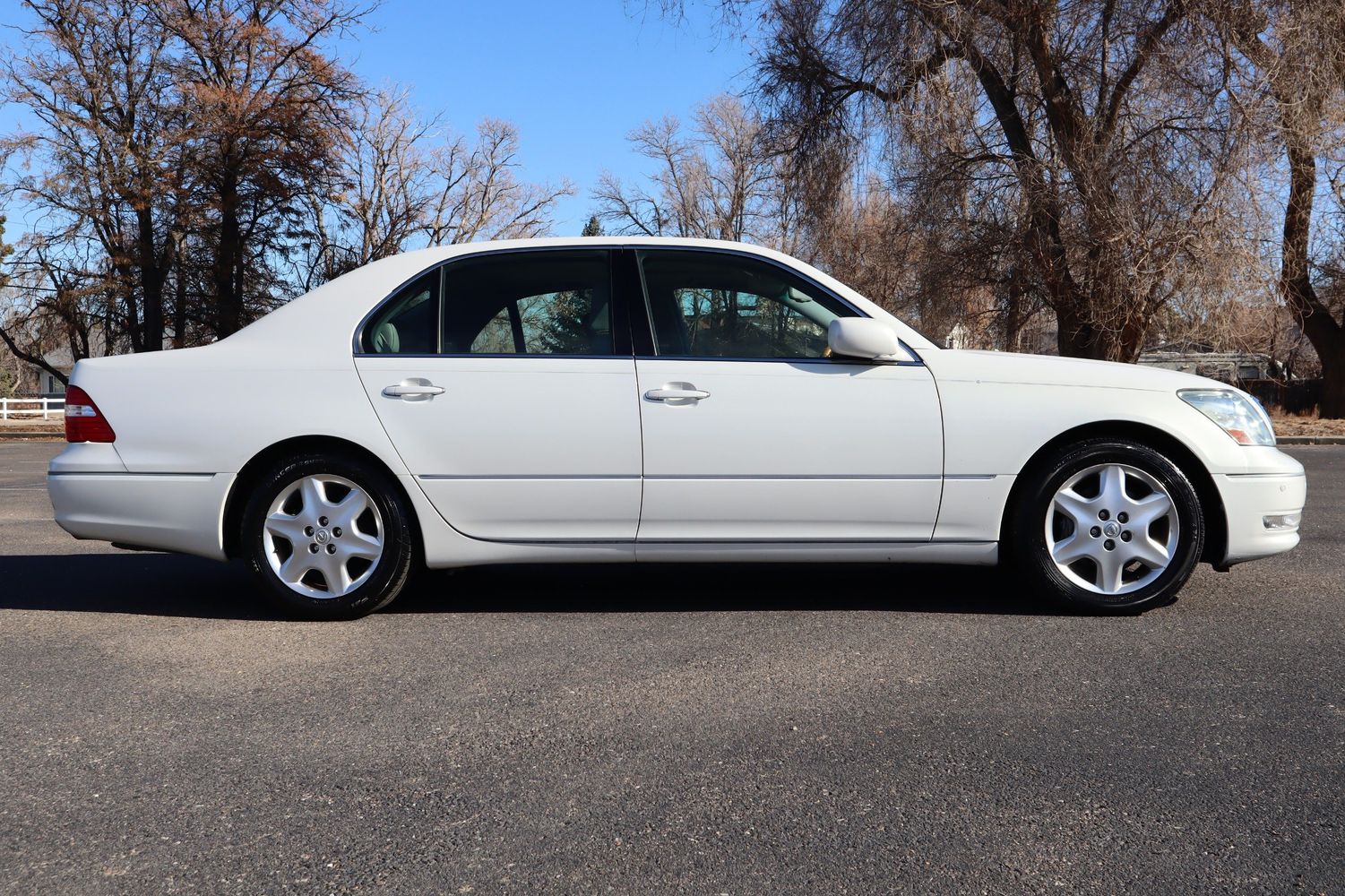 2004 Lexus LS 430 | Victory Motors of Colorado
