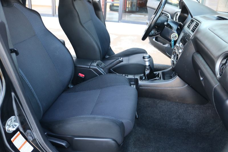 2004 Subaru Impreza Photos