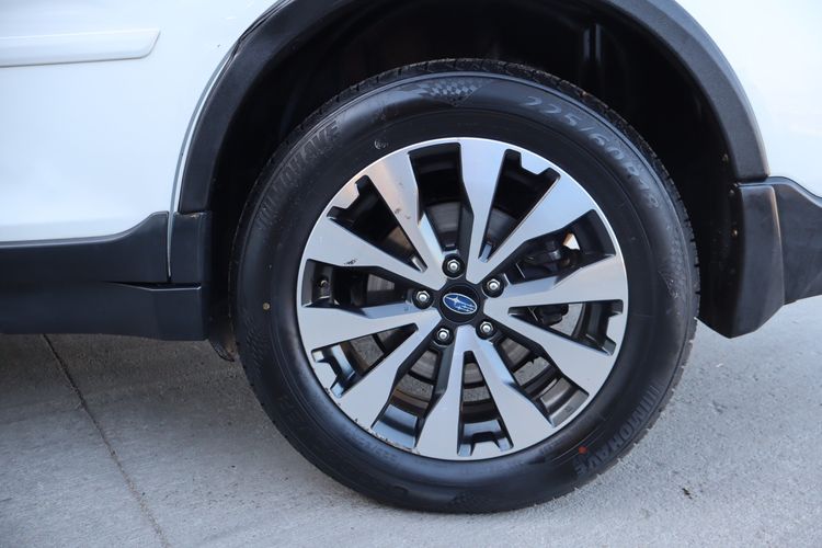 2015 Subaru Outback 3.6R Limited | Victory Motors of Colorado