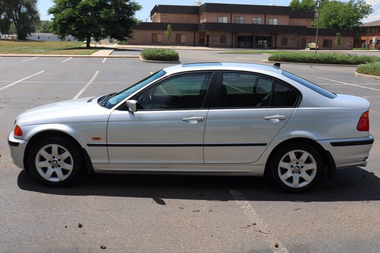 2001 BMW 325i | Victory Motors of Colorado