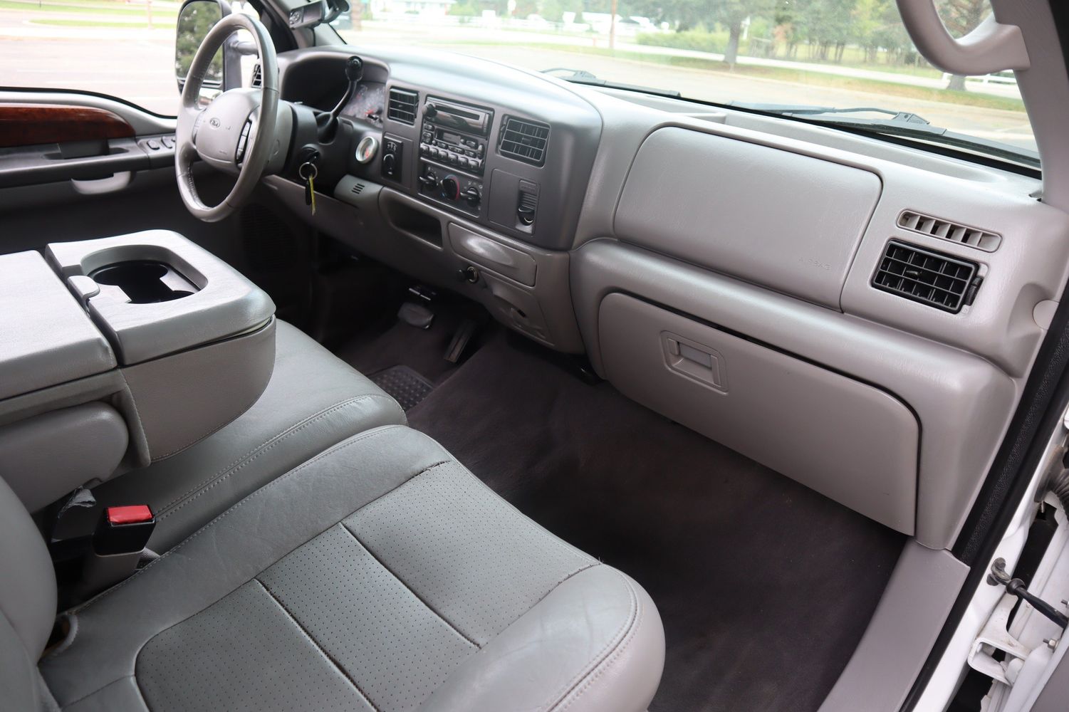 2001 Ford F-350 Super Duty Lariat | Victory Motors of Colorado