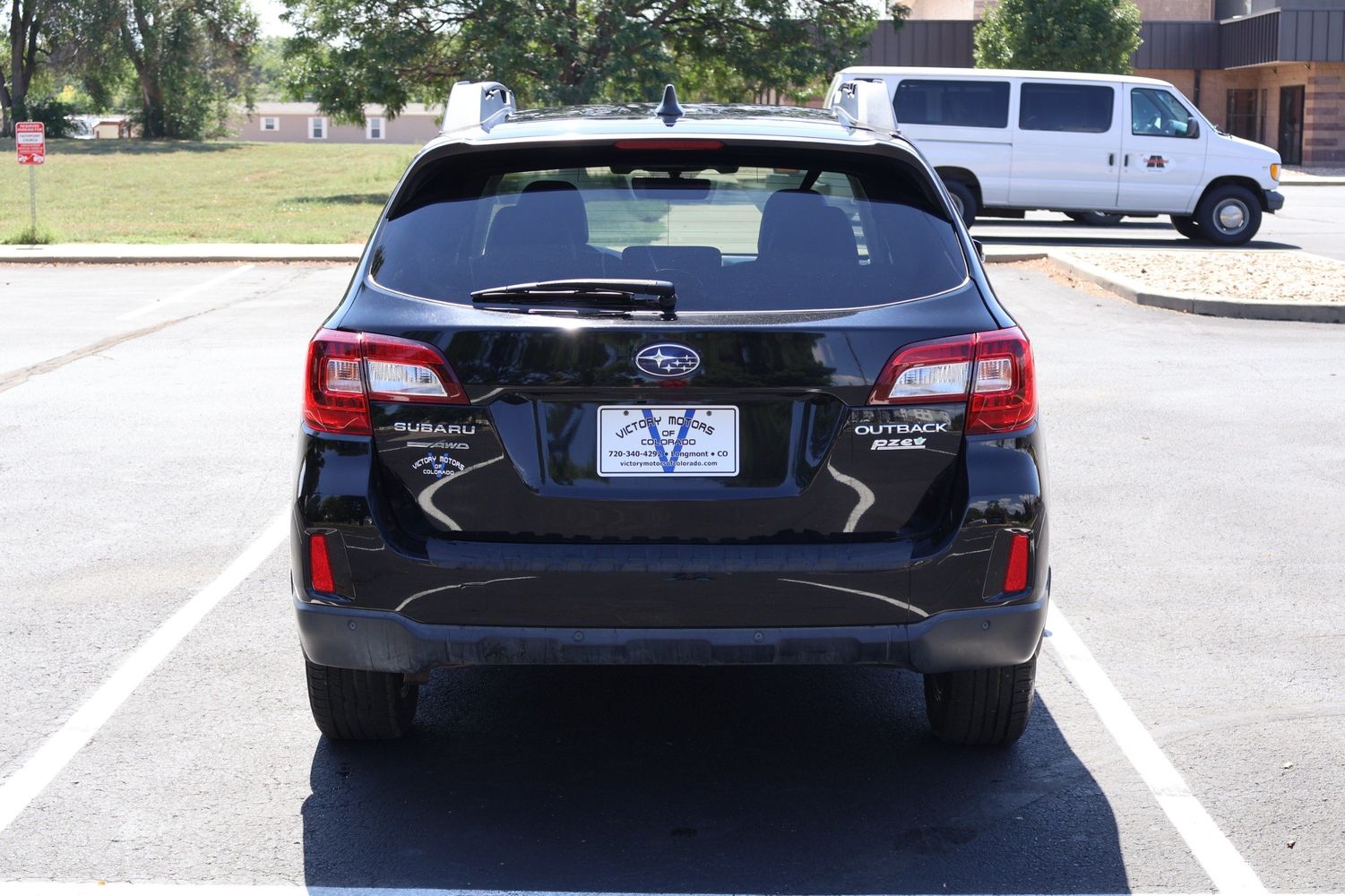 2017 Subaru Outback 2.5i Limited | Victory Motors of Colorado