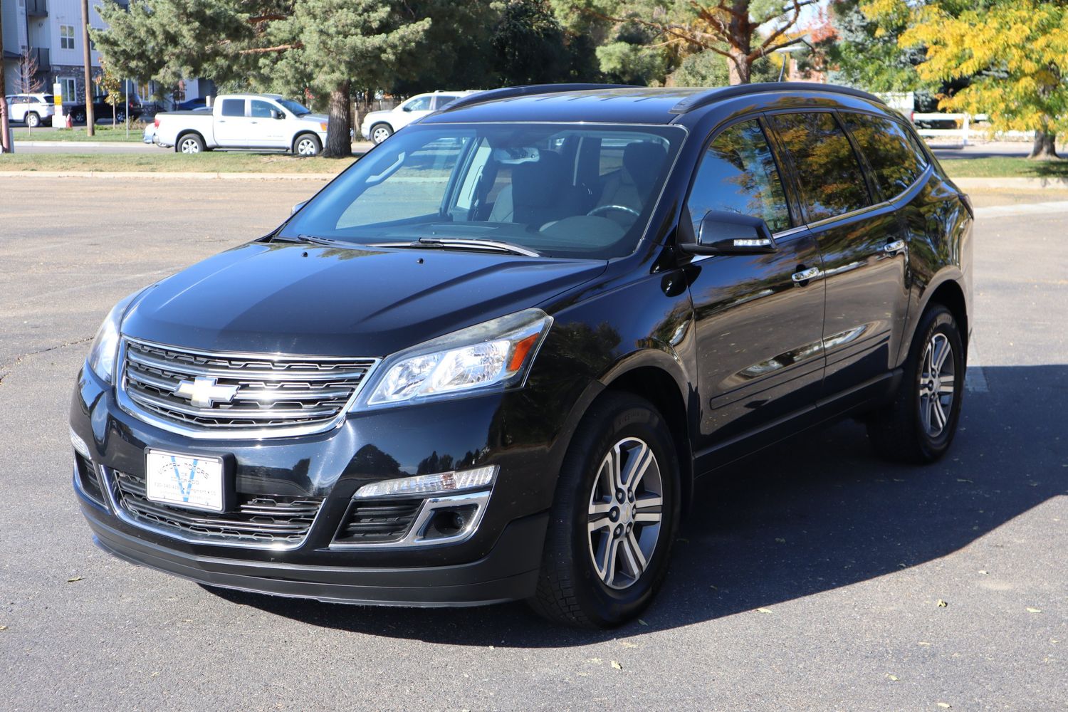 2017 Chevrolet Traverse LT | Victory Motors of Colorado