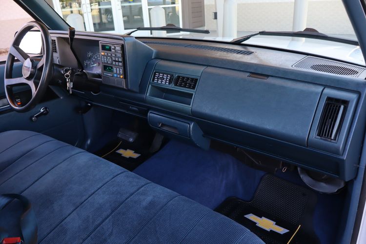 1994 Chevrolet C/K 1500 Series C1500 Cheyenne | Victory Motors of Colorado