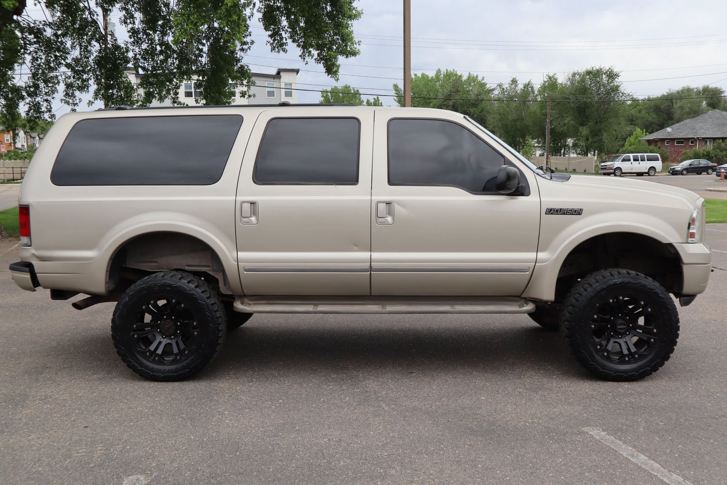 2005 Ford Excursion Limited | Victory Motors of Colorado