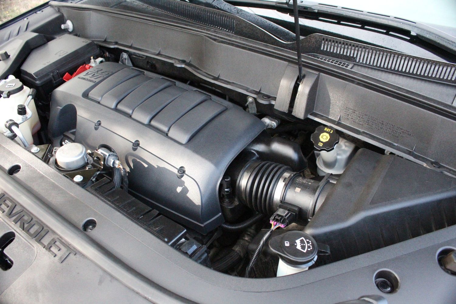 2011 Chevrolet Traverse LT | Victory Motors of Colorado