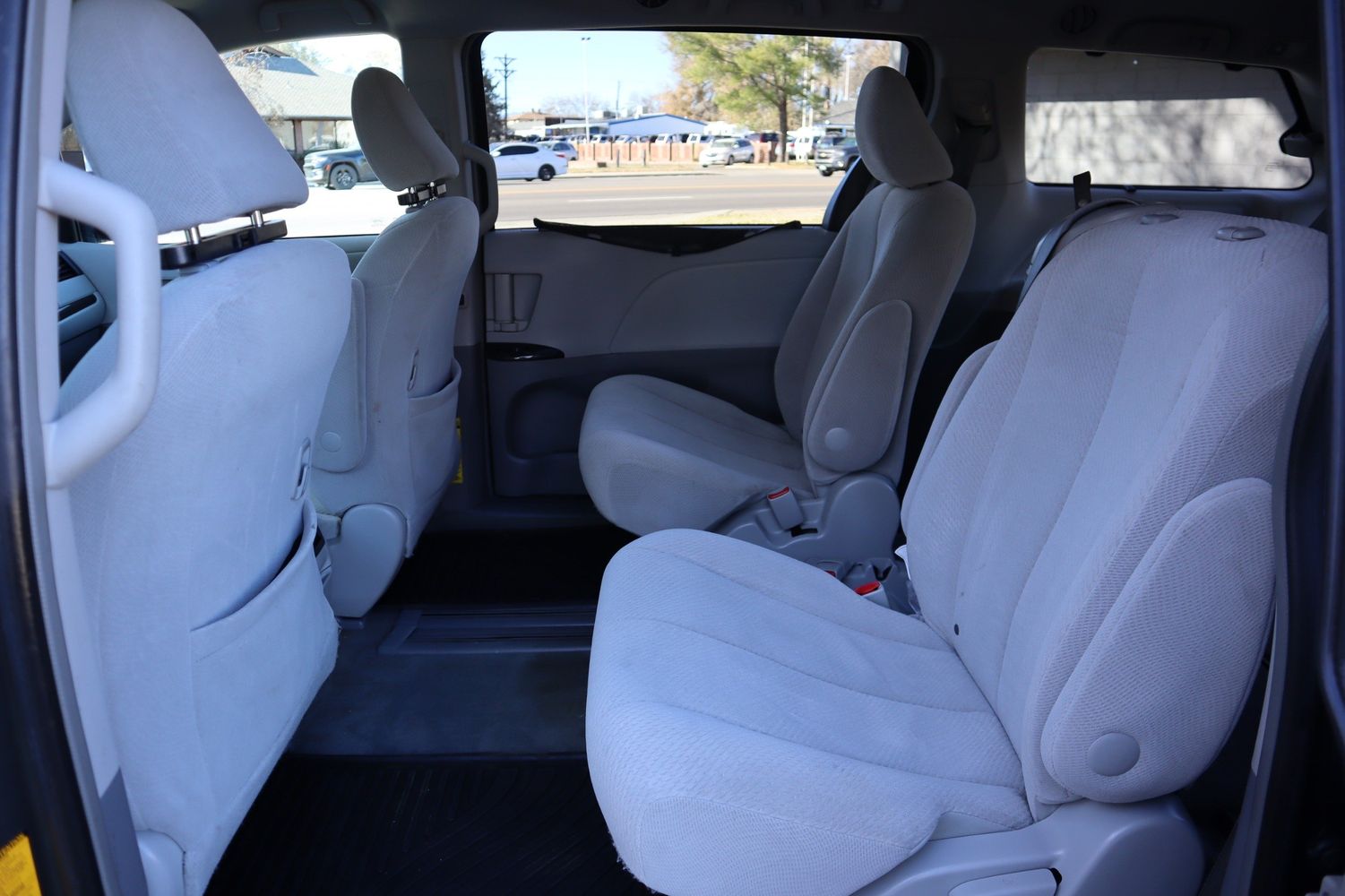 2014 Toyota Sienna LE 7-Passenger Auto Access Seat | Victory Motors of ...
