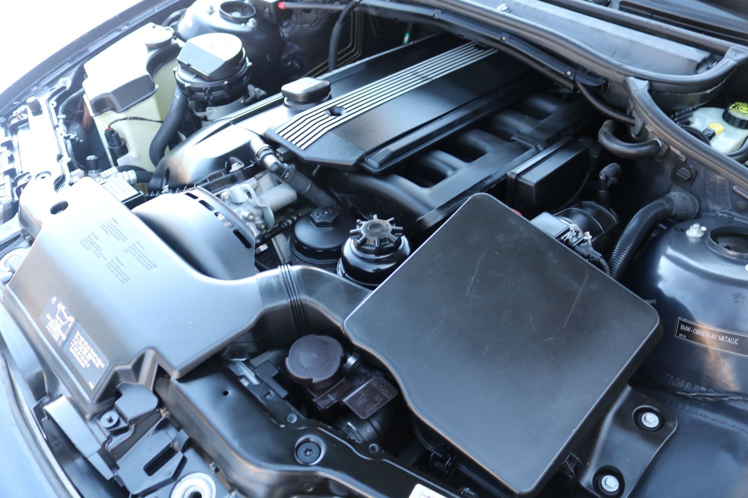 2005 BMW 325xi AWD | Victory Motors of Colorado