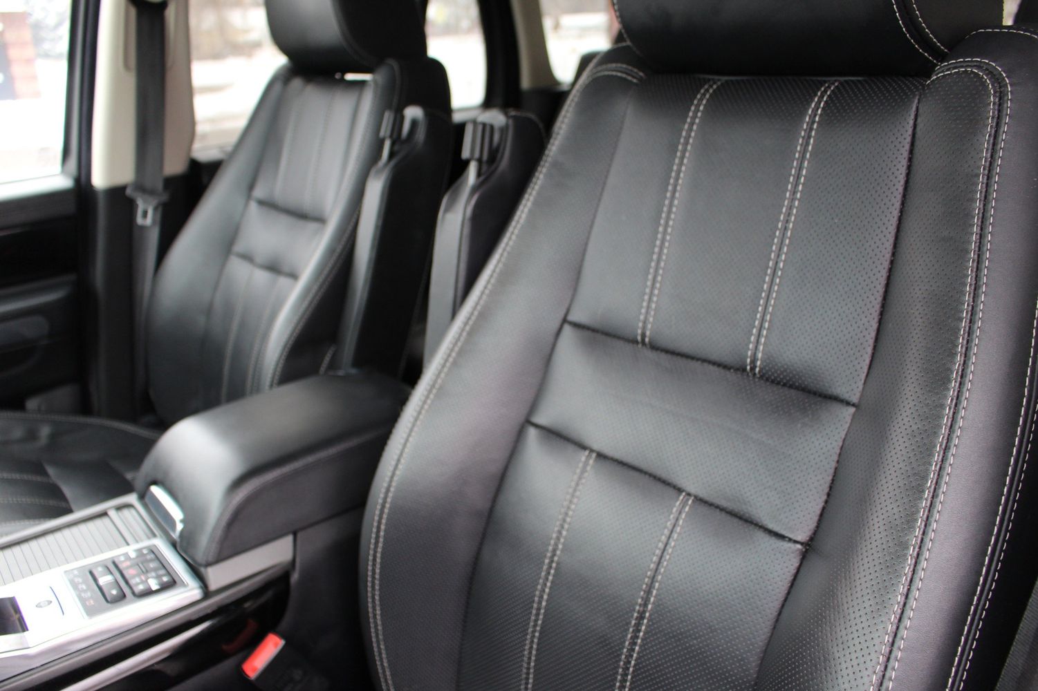 2012 Land Rover Range Rover Sport HSE LUX | Victory Motors of Colorado