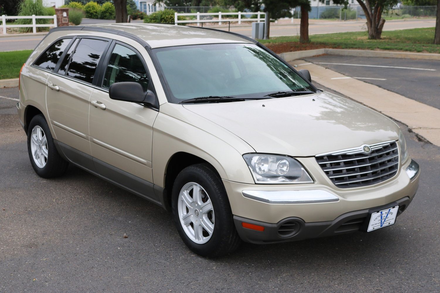 2006 Chrysler Pacifica Touring | Victory Motors of Colorado