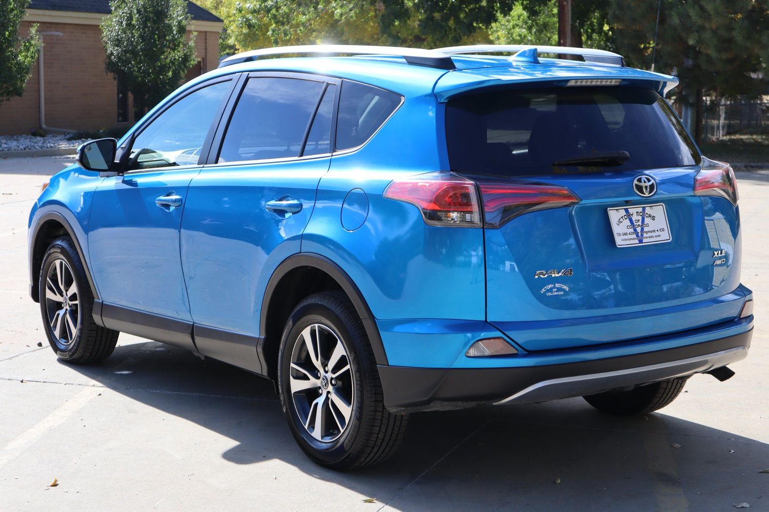 2018 Toyota RAV4 XLE | Victory Motors of Colorado