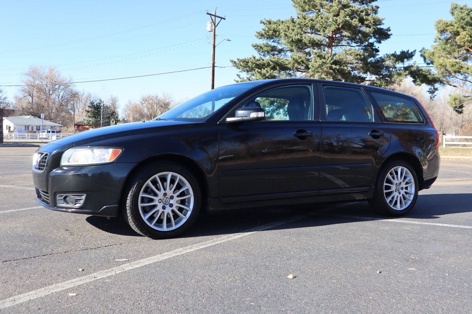 2011 Volvo V50 T5 | Victory Motors of Colorado
