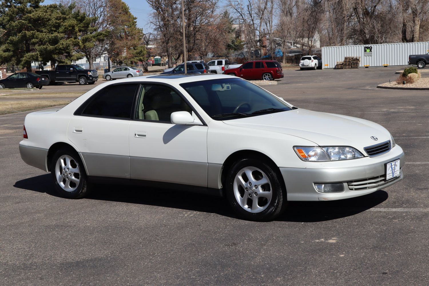 2001 Lexus ES 300 Base | Victory Motors of Colorado