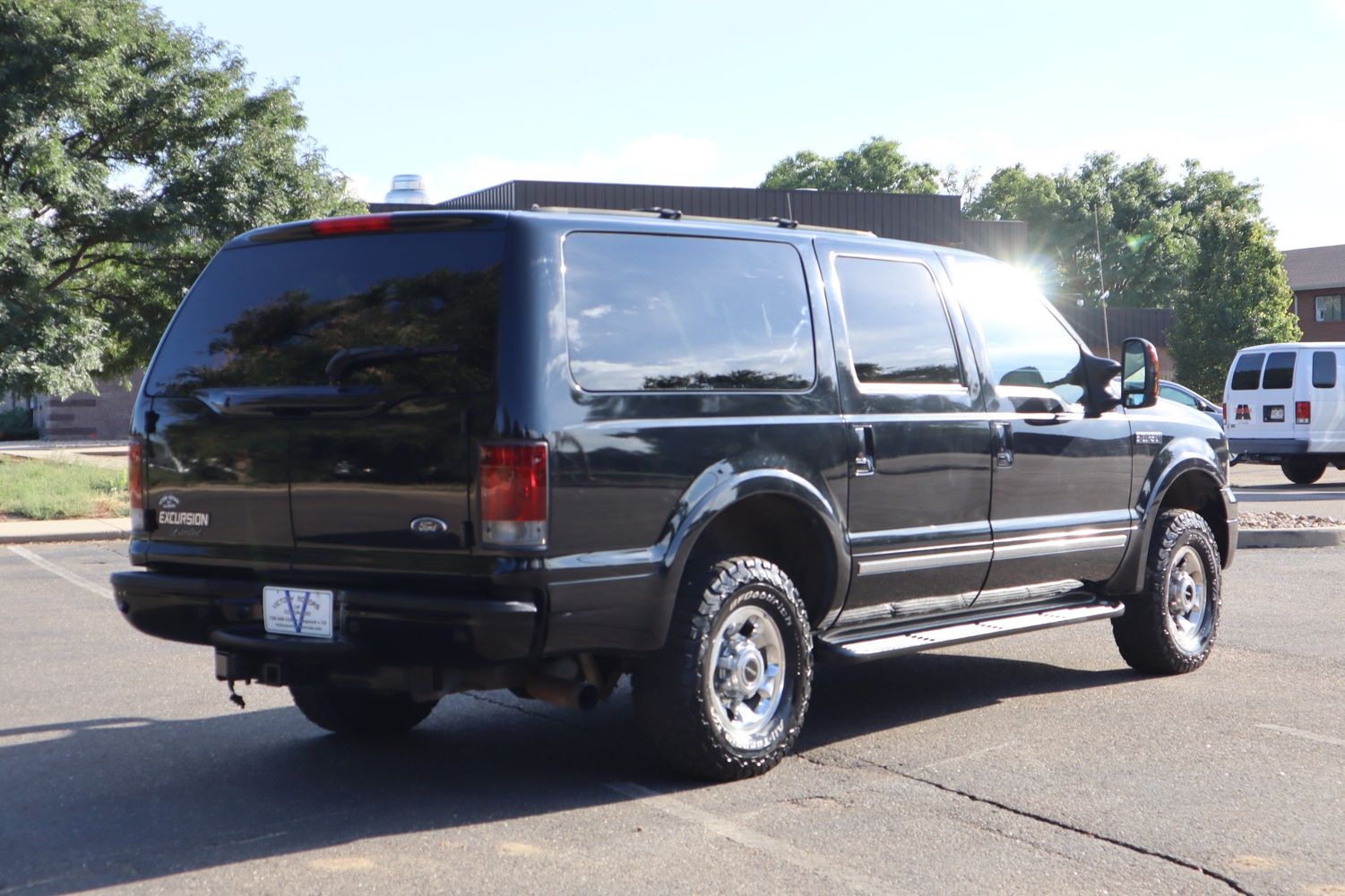 2005 Ford Excursion Limited | Victory Motors of Colorado