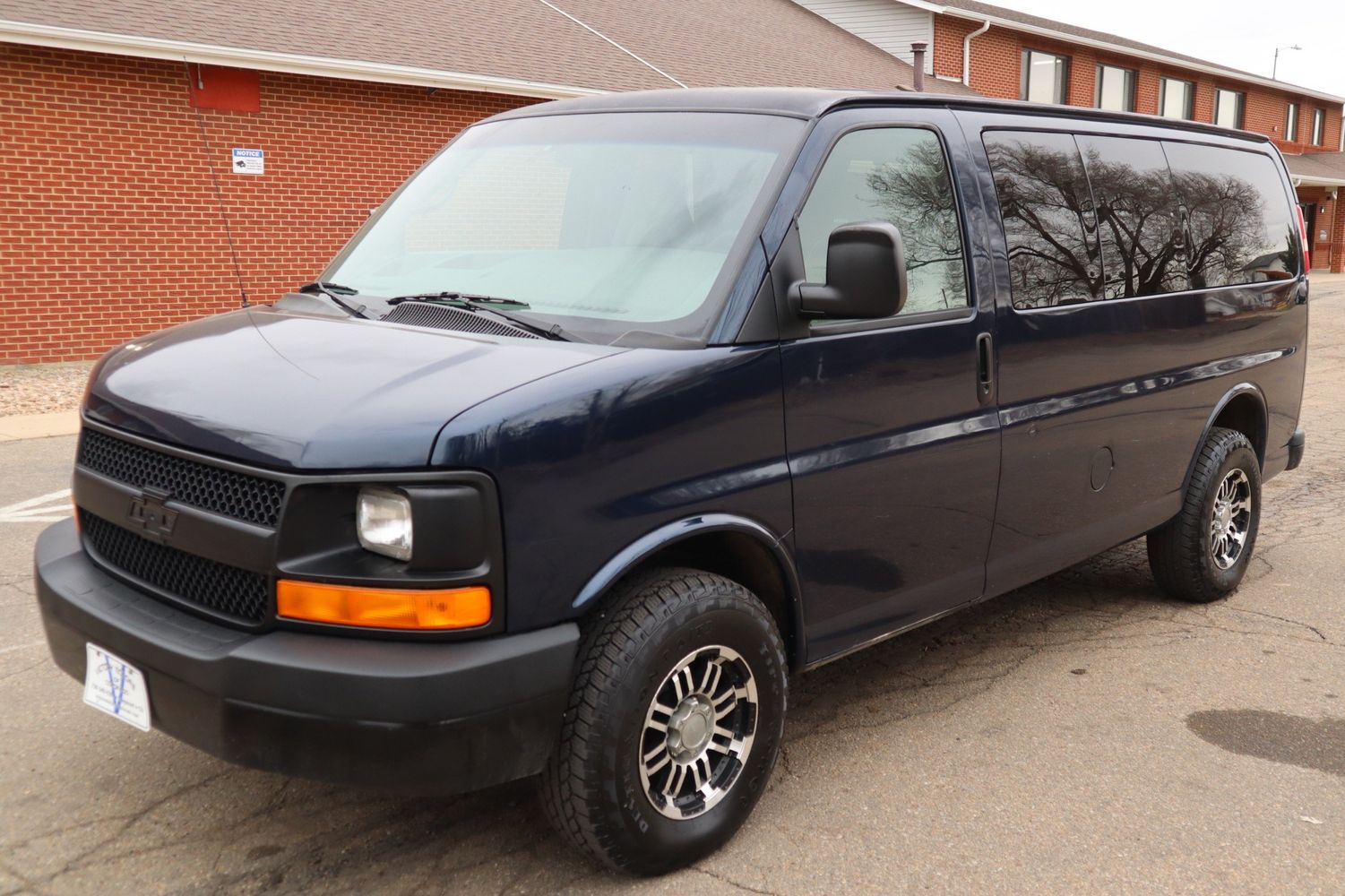 2008 Chevrolet Express Passenger LS 1500 | Victory Motors of Colorado
