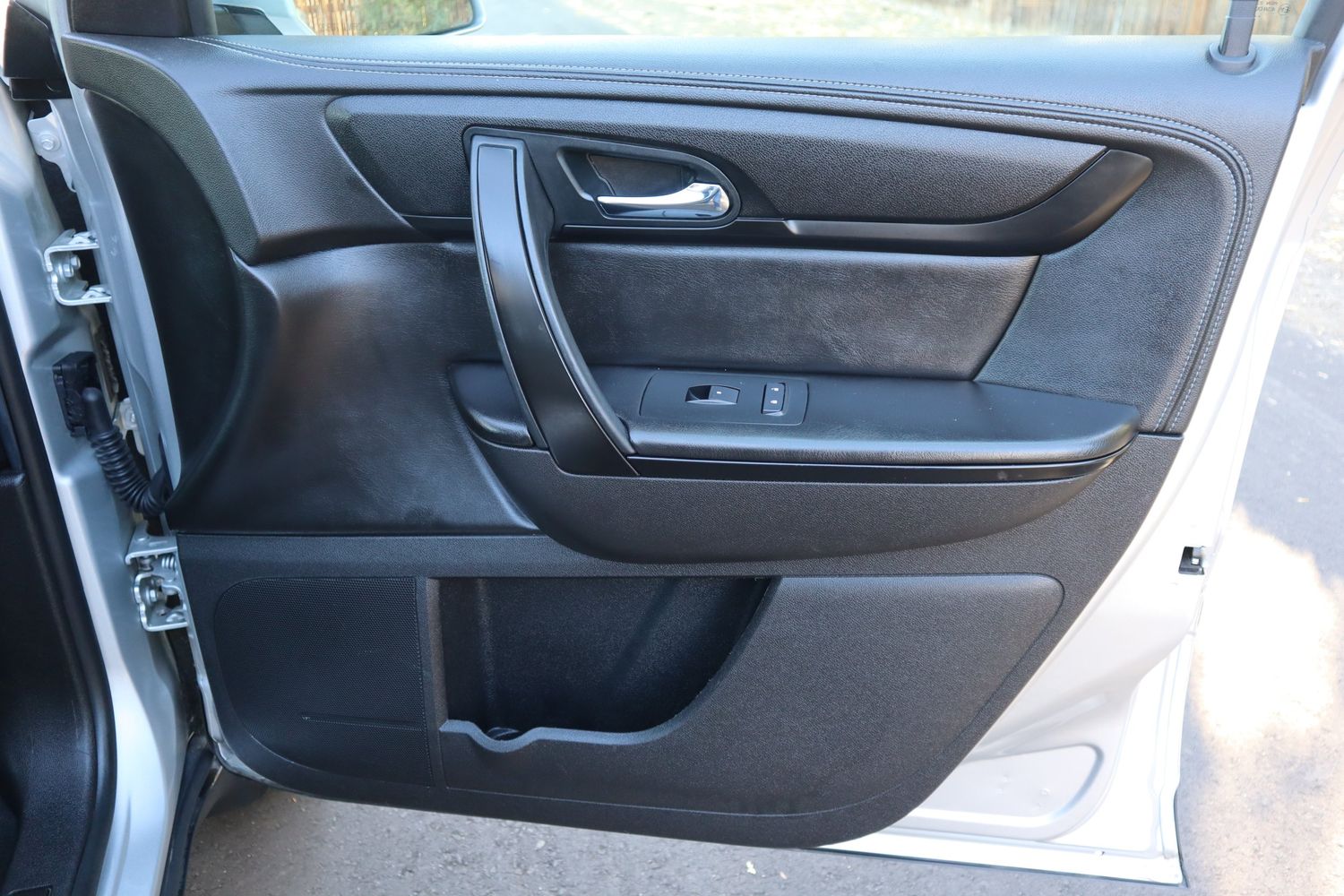 2016 Chevrolet Traverse LT | Victory Motors of Colorado