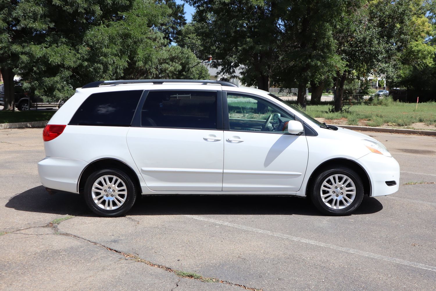 Stunning Toyota Sienna 2010 Xle Images