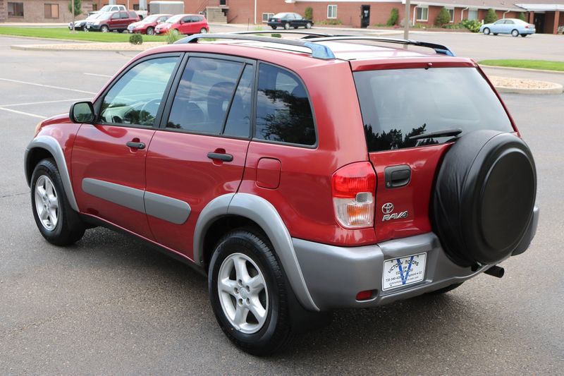 2002 Toyota RAV4 Photos